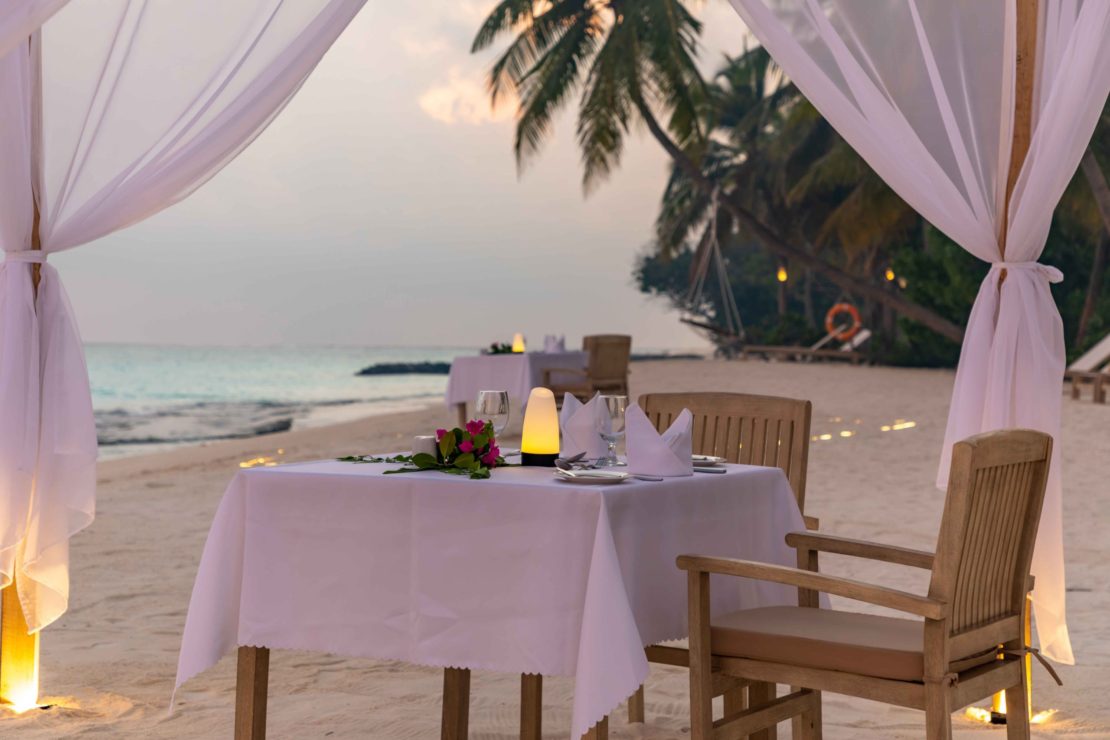 Dining – Fiyavalhu Resort Maldives